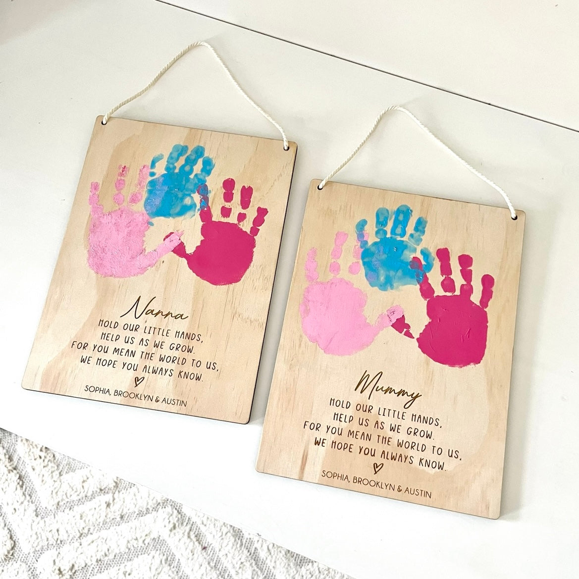 Handprint plaque hanging or standing (custom name) – Barleyboy Creative